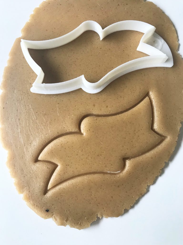 Simple Ribbon Outline Cookie Cutter | The Cookie Lab | SA