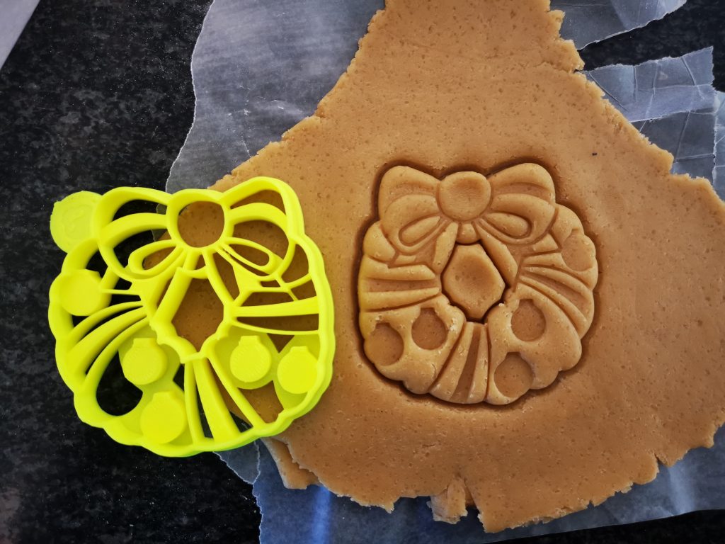 Wreath Cookie Cutter | The Cookie Lab | South Africa