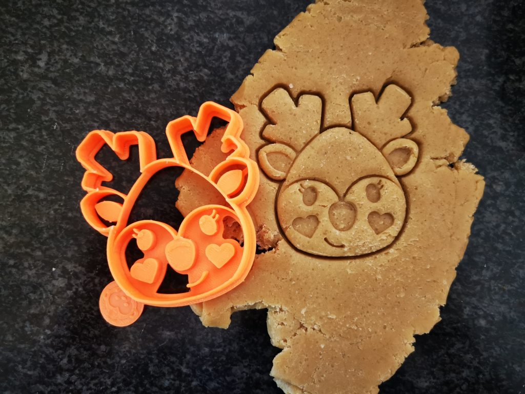 Pretty Reindeer Cookie Cutter | The Cookie Lab | Christmas