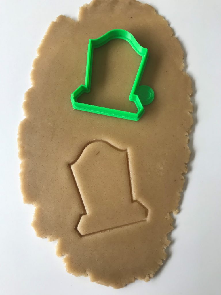 RIP 2020 Gravestone Cookie Cutter | Imagination Lab | New Years