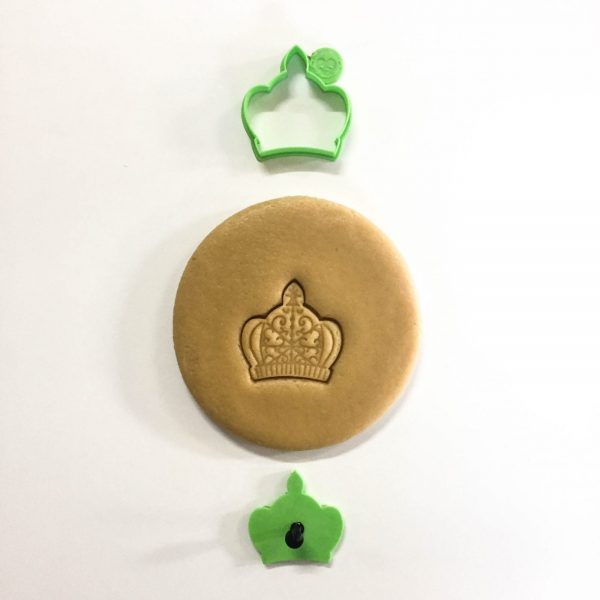 Queen Crown Mini Cookie Cutter - Imagination Lab