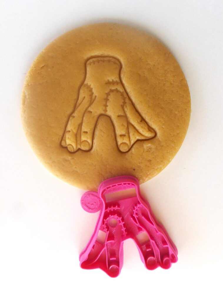 Zombie Hand Cookie Cutter - Imagination Lab